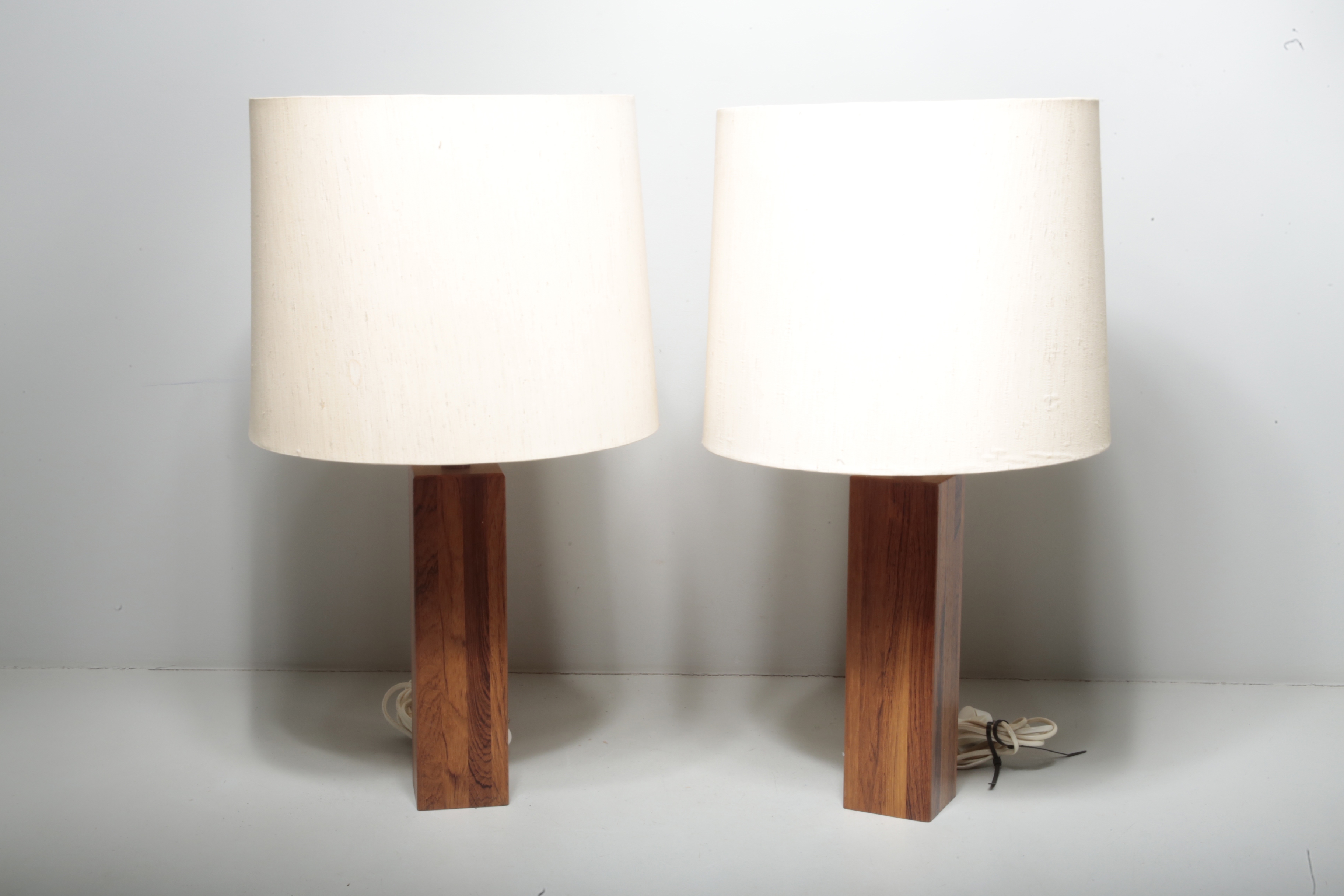 Bordslampor-fönsterlampor 1 par, Svensk Design, 1950-19 | Auktion