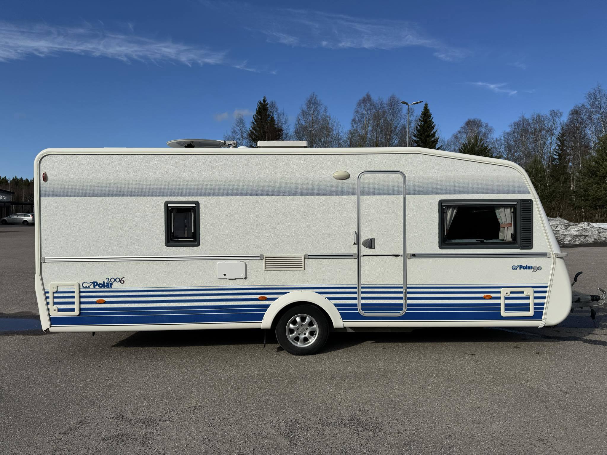 Husvagn Polar 590 CTH 2.5, årsmodell 2006 | Auktion